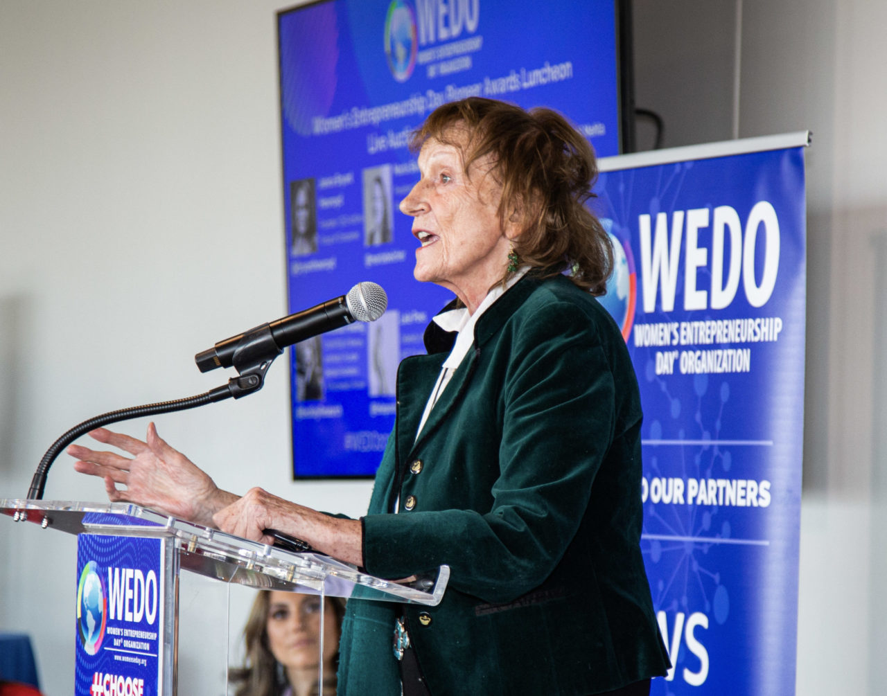 Amanda Feilding receives the Science Pioneer Award — The Beckley Foundation
